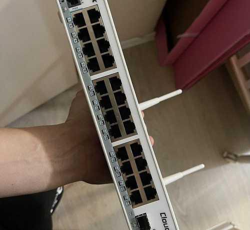 Коммутатор Mikrotik CRS-24G-1S-2Hnd-in