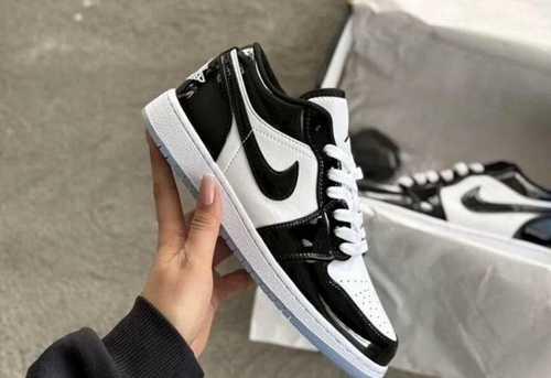 Кроссовки Nike Air Jordan 1 Low SE Concord