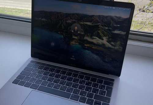 MacBook Pro 13 (2017), 256 ГБ, Core i5, 3.1 ГГц, RAM 8 ГБ, Intel Iris Plus Graphics 650