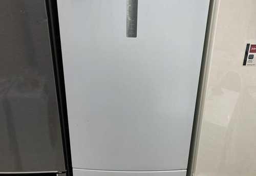 Холодильник с морозильником Haier CEF535AWD белый