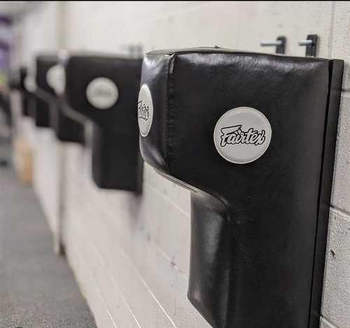 Апперкотная подушка Fairtex UC 1