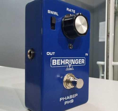 Гитарная педаль Behringer Phaser Ph9