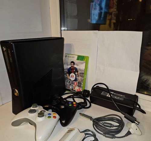 Xbox 360 Slim