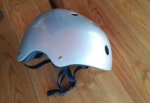Шлем защитный для роликов