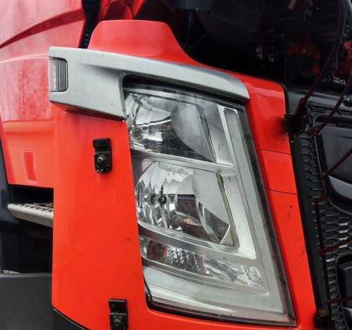 Фара правая Halogen   LED 2017г