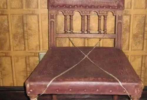Антикварный стул, XIX век