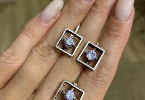 Серебряные серьги и кольцо из черненого серебра