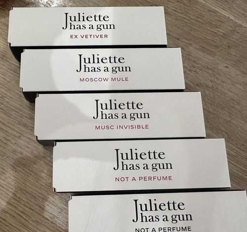 Juliette has a gun миниатюра