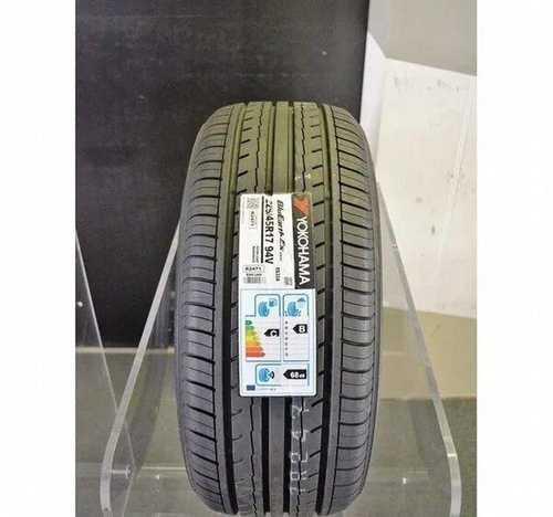 Yokohama BluEarth-ES ES32 225/45 R17 94V