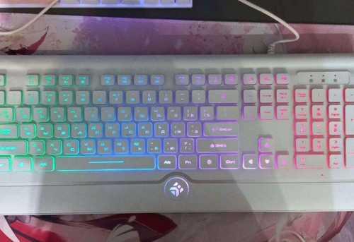 Игровая клавиатура с подсветкой белая