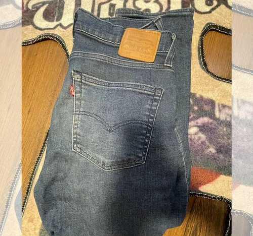 Джинсы levis