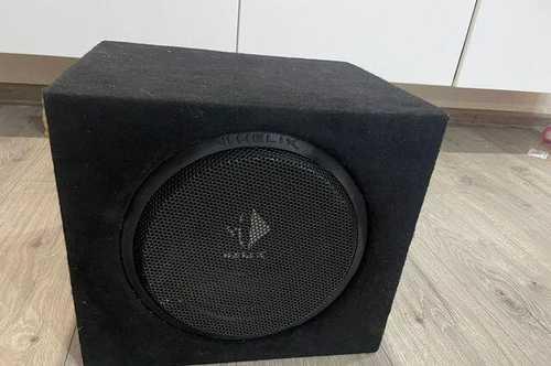 Сабвуфер Helix K10W в зя корпусе