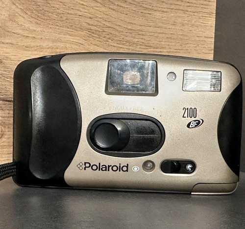 Пленочный фотоаппарат polaroid