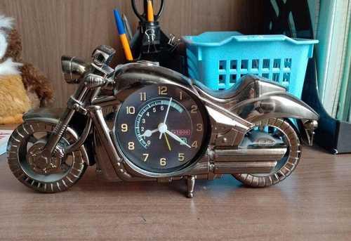 Часы электронные в виде мотоцикла