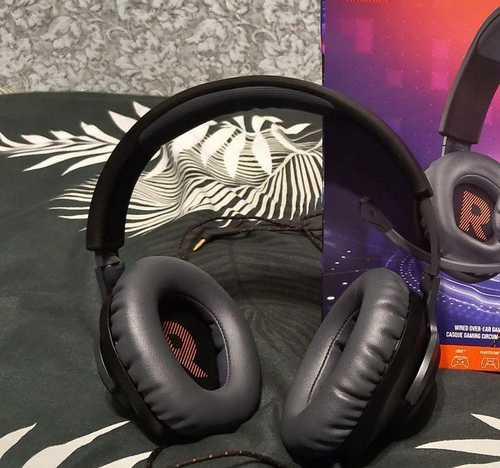 Наушники JBL Quantum 100