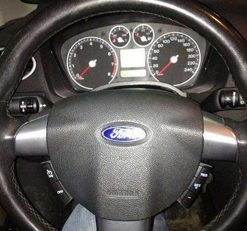 Продам руль Ford Focus 2