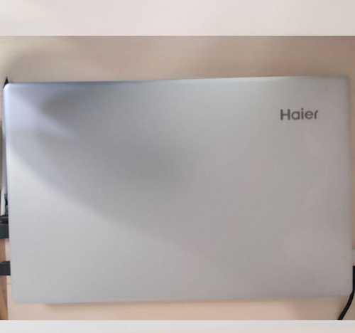 Ноутбук Haier U1520EM