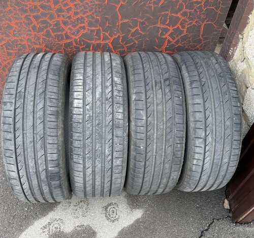 Tracmax X-Privilo TX3 225/45 R19 96Y