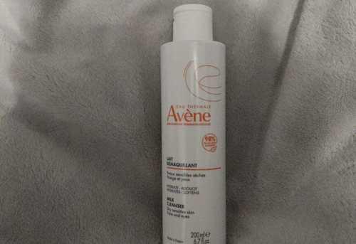 Очищающее молочко Avene