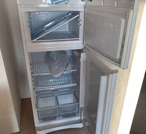 Холодильник indesit 145 см