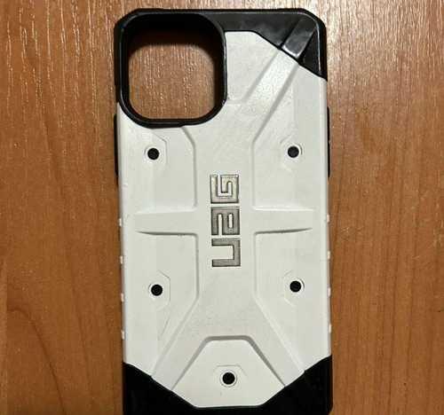 Защитный чехол uag