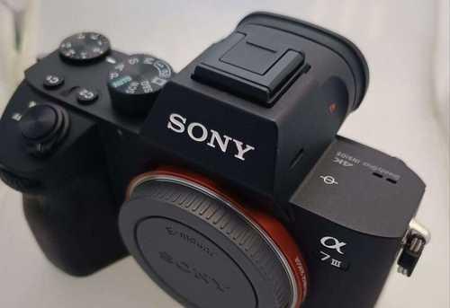 Фотоаппарат Sony A7 III body новый