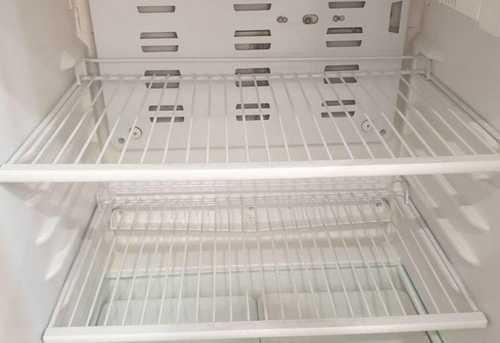 Холодильник бу 22С