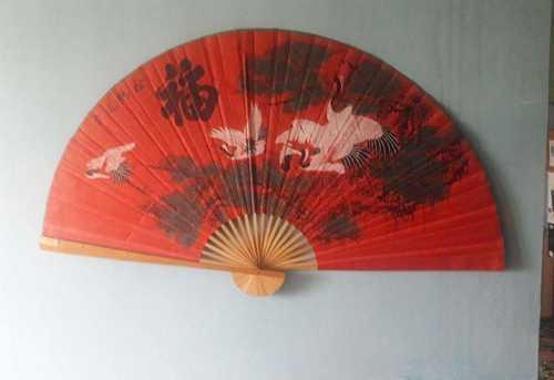 Декоративный Веер с китайскими мотивами в рисунке