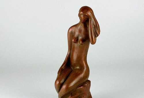 Винтажная статуэтка девушки керамика