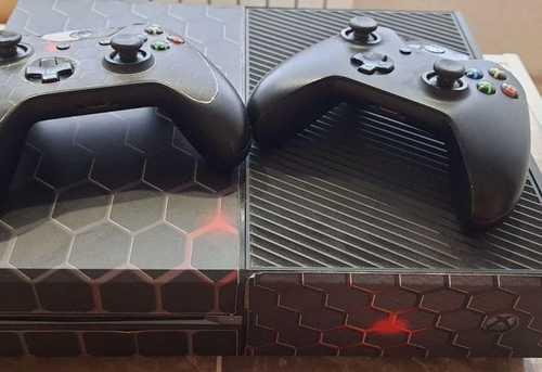 Xbox One с двумя геймпадами