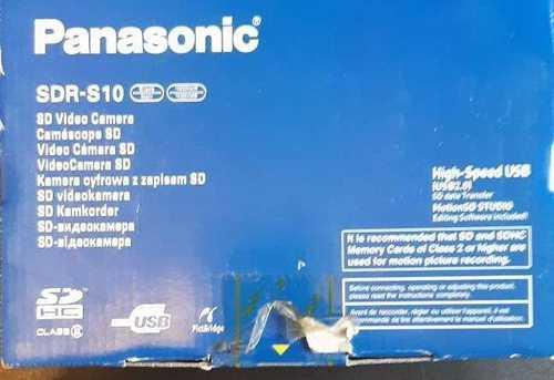 Компактная видеокамера Panasonic SDR-s10