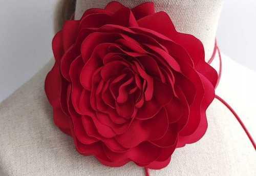 Чокер цветок на шею красная роза