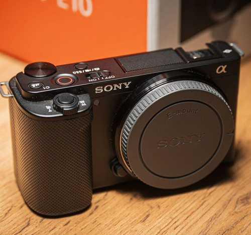 Фотоаппарат Sony ZV-E10 как новый