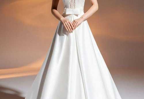 Атласное свадебное платье, новое, 42 - 46