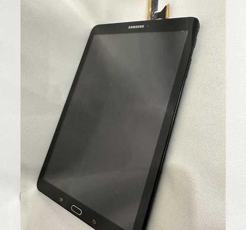 Планшет Samsung Galaxy Tab E 9.6"