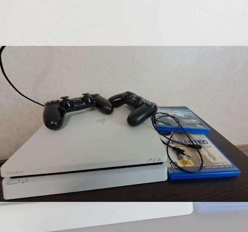 Sony playstation 4 slim