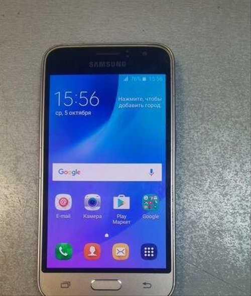 Смартфон Samsung Galaxy J1 (2016) SM-J120F/DS