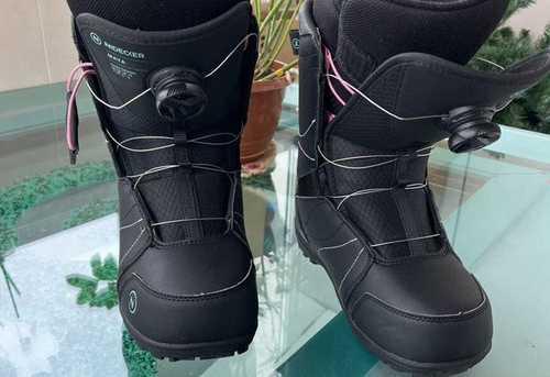 Сноубордические ботинки женские 38-39
