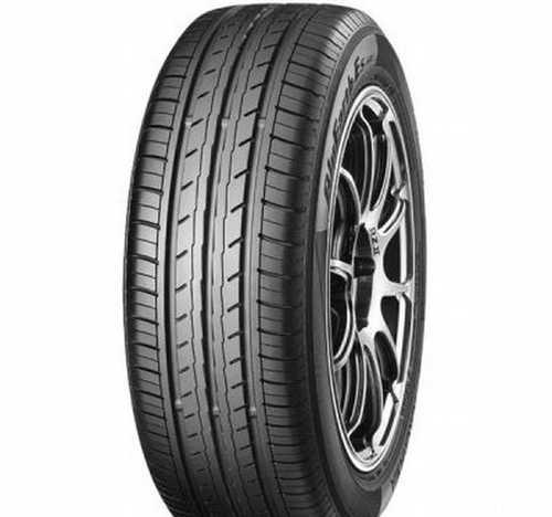 Yokohama BluEarth-ES ES32 215/60 R16