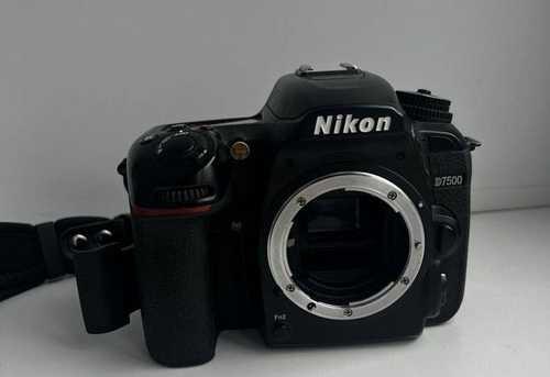Фотоаппарат Nikon D7500