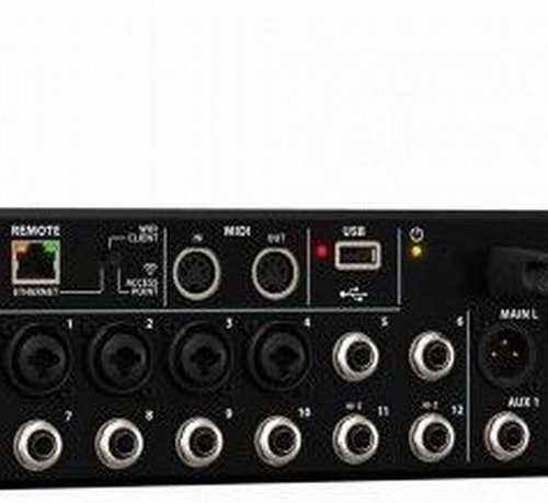 Микшерный пульт Behringer XR12