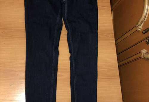 Джинсы женские Levi’s 28/32, модель 535