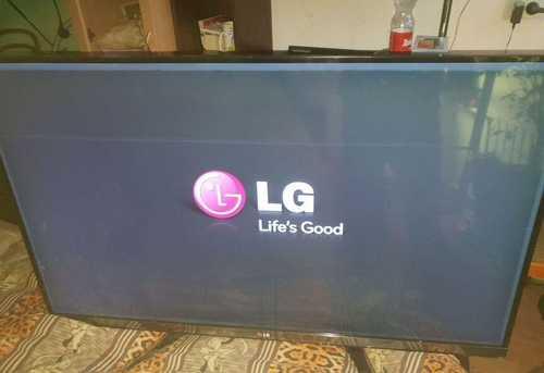 LCD Телевизор LG 118 см