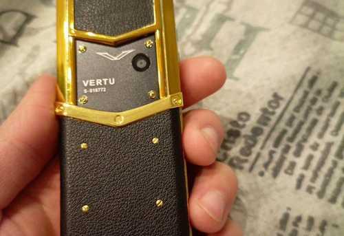 Vertu Signature M Design White Gold Pave Diamonds