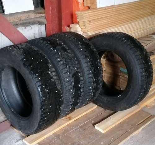Nokian Tyres Entyre 235/65 R17