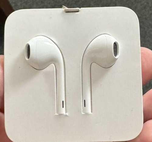 Наушники EarPods lightning