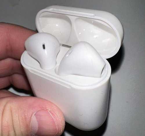 Беспроводные наушники apple airpods