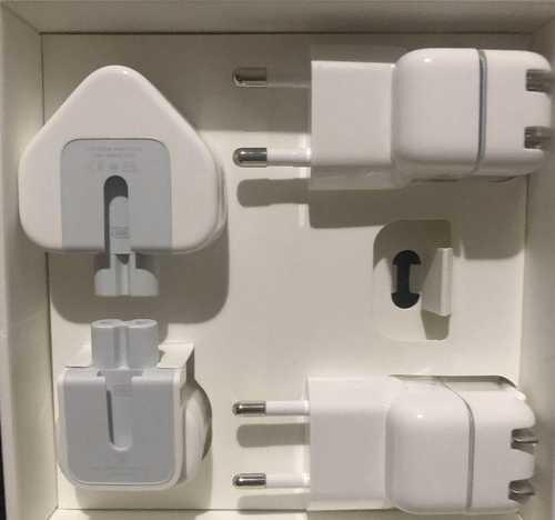 World Travel Adapter Kit от Apple б/у 4 переходник