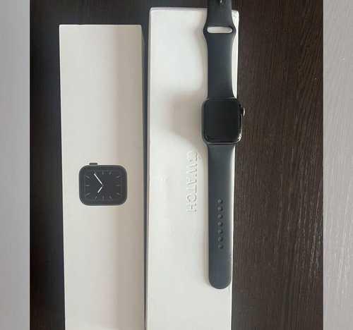 Часы apple watch series 5 40 mm