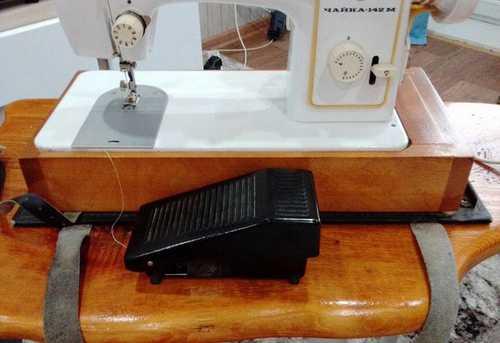 Швейная машина фирмы чайка,в рабочем состоянии